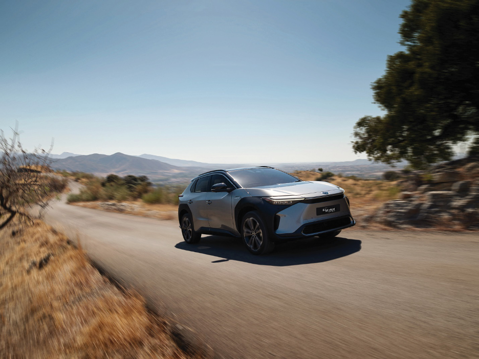 All New Toyota bZ4X: Battery EV Toyota Pertama di Indonesia Pilihan ...